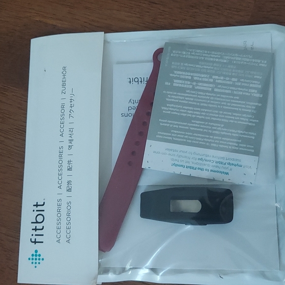 fitbit | Accessories | Nwt Set Fitbit Black Clip And Red Wrist Band ...